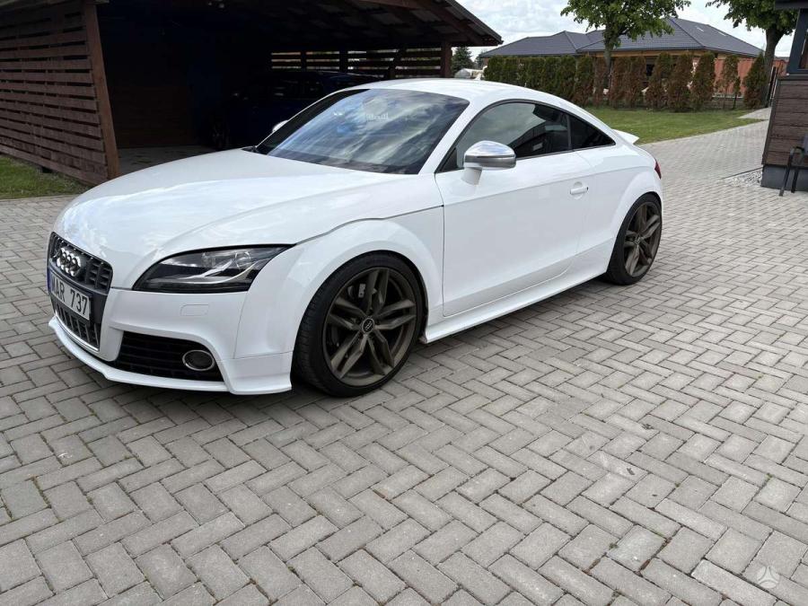 White Audi TTS 2008 in Radviliskis, with an engine capacity of 1.98 L and mileage of 250 thousand km for 11300 €, photo 16 on AUTOMOTO.COM.LV