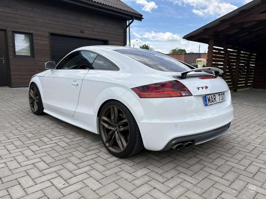 White Audi TTS 2008 in Radviliskis, with an engine capacity of 1.98 L and mileage of 250 thousand km for 11300 €, photo 17 on AUTOMOTO.COM.LV