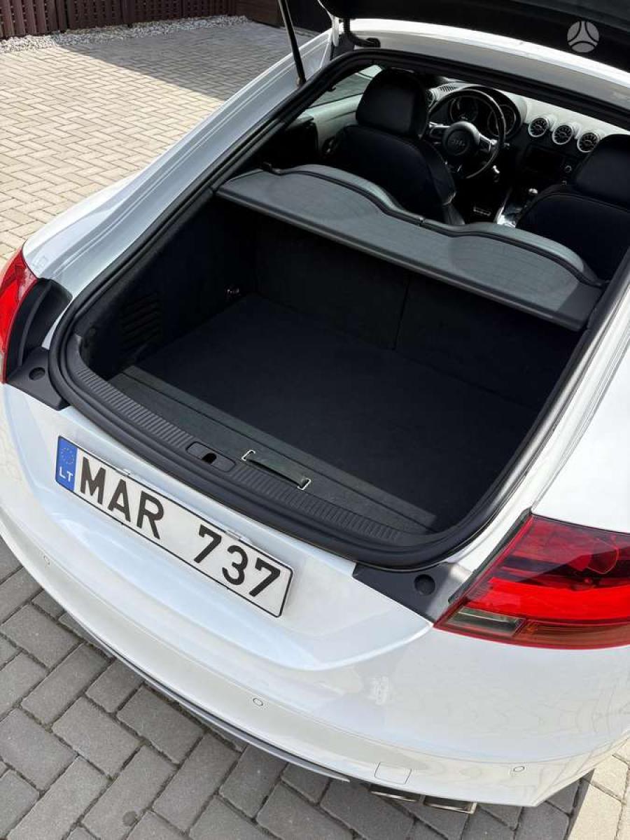 White Audi TTS 2008 in Radviliskis, with an engine capacity of 1.98 L and mileage of 250 thousand km for 11300 €, photo 22 on AUTOMOTO.COM.LV