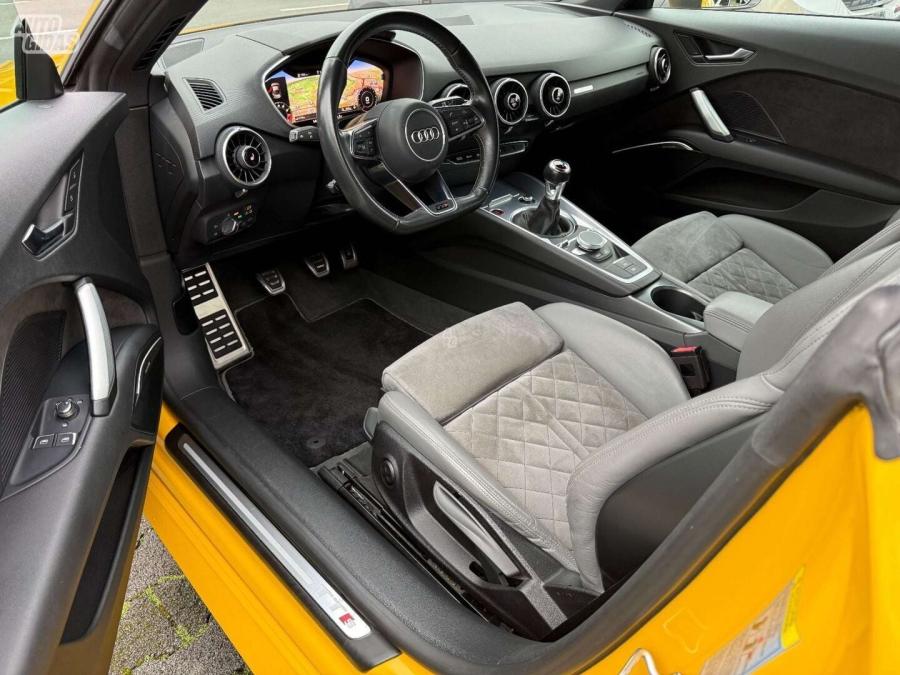 Yellow Audi TTS 2018 in Kaunas, with an engine capacity of 2.00 L and mileage of 97 thousand km for 31567 €, photo 15 on AUTOMOTO.COM.LV