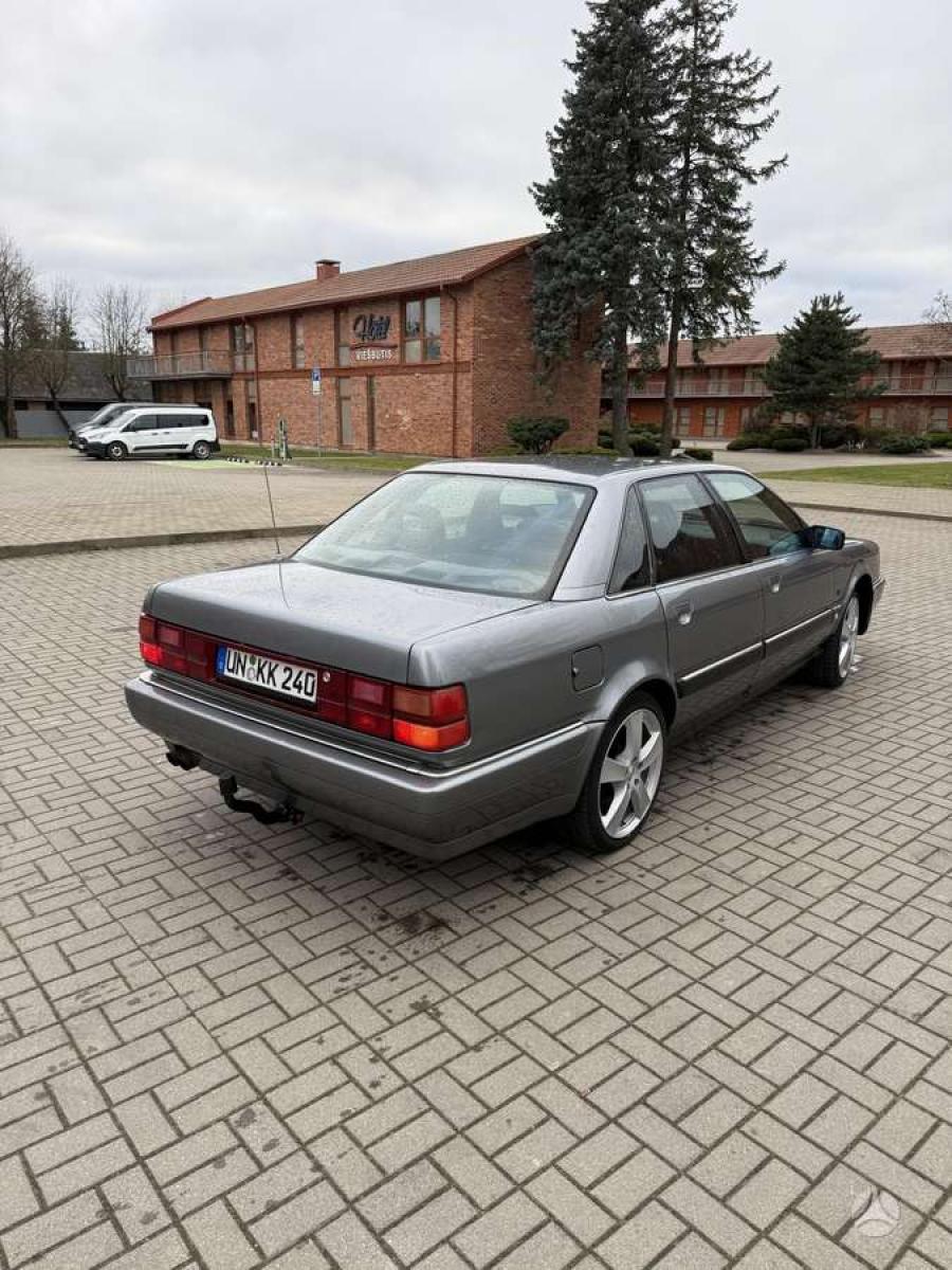 Grey Audi V8 1993 in Marijampole, with an engine capacity of 4.17 L and mileage of 280 thousand km for 6000 €, photo 7 on AUTOMOTO.COM.LV