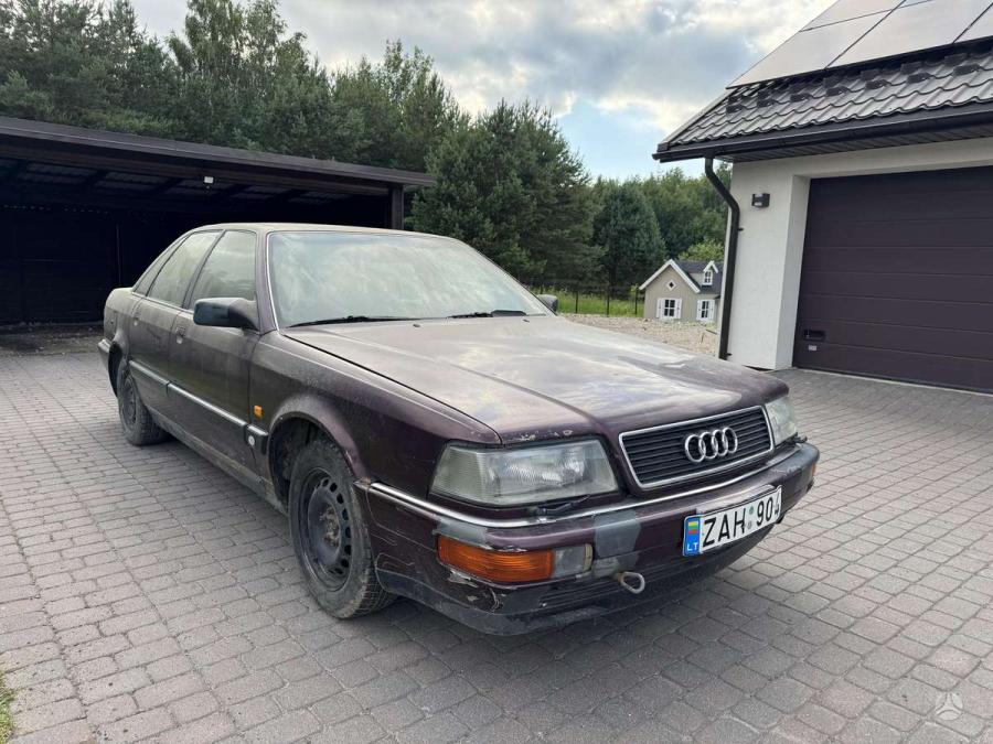 Красный Ауди В8 1989 в Алитус, объемом двигателя 3.60 л и пробегом 317 тыс. км за 3700 €, фото 3 на AUTOMOTO.COM.LV