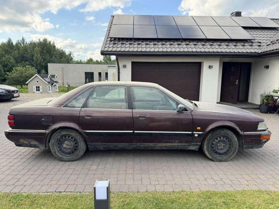 Sarkans Audi V8 1989 Alīta, ar dzinēja tilpumu 3.60 L un nobraukumu 317 tūkst. km par 3700 €, foto 8 vietnē AUTOMOTO.COM.LV
