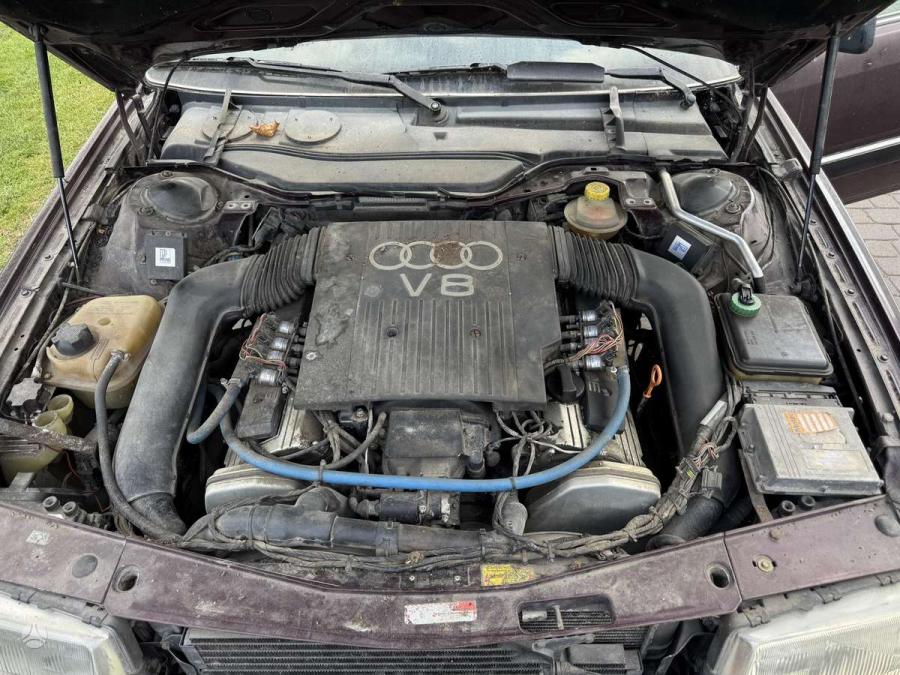Sarkans Audi V8 1989 Alīta, ar dzinēja tilpumu 3.60 L un nobraukumu 317 tūkst. km par 3700 €, foto 27 vietnē AUTOMOTO.COM.LV