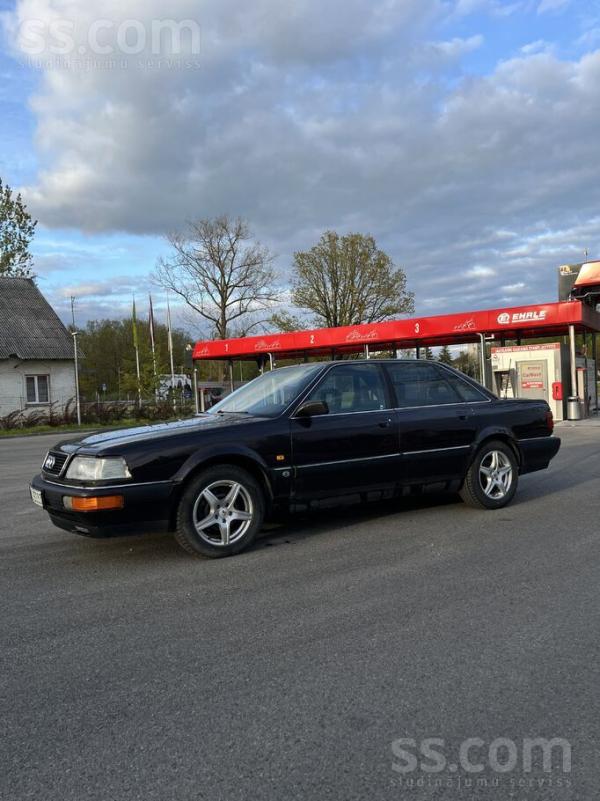 Violets Audi V8 1991 Jelgava, ar dzinēja tilpumu 3.60 L un nobraukumu 342 tūkst. km par 6000 €, foto 2 vietnē AUTOMOTO.COM.LV