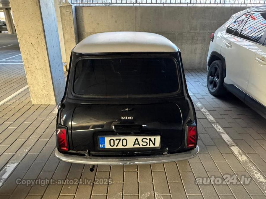 Melns Austin Mini 1985 Tallina, ar dzinēja tilpumu 1.00 L un nobraukumu 0 tūkst. km par 8000 €, foto 7 vietnē AUTOMOTO.COM.LV