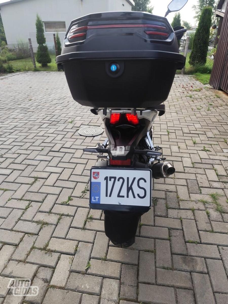 Balts Barton GT 125 2025 Tauragė, ar dzinēja tilpumu 0.13 L un nobraukumu 1 tūkst. km par 2100 €, foto 11 vietnē AUTOMOTO.COM.LV