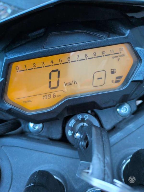 Black Benelli BN 125 2023 in Klaipeda, with an engine capacity of 0.13 L and mileage of 2 thousand km for 2600 €, photo 7 on AUTOMOTO.COM.LV