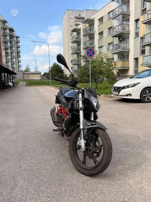 Benelli BN 125 2020 Viļņa, ar dzinēja tilpumu 0.13 L un nobraukumu 2 tūkst. km par 1600 €, foto 9 vietnē AUTOMOTO.COM.LV