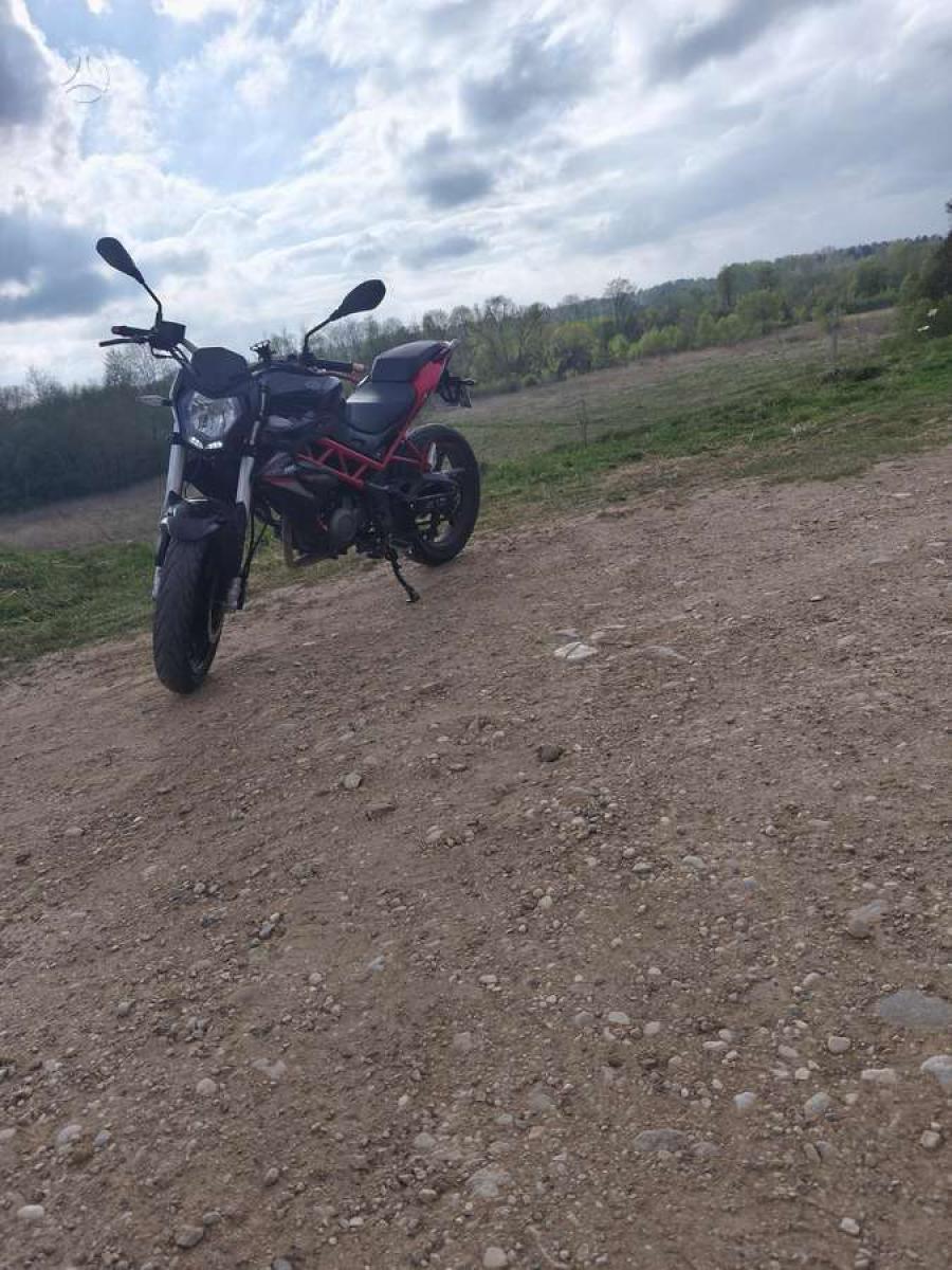 Бенелли BN 125 2021 в Куршенай, объемом двигателя 0.13 л и пробегом 3 тыс. км за 1900 €, фото 3 на AUTOMOTO.COM.LV