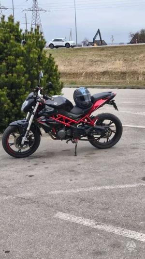 Бенелли BN 125 2021 в Куршенай, объемом двигателя 0.13 л и пробегом 3 тыс. км за 1900 €, фото 4 на AUTOMOTO.COM.LV