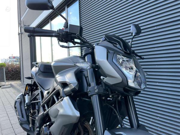 Benelli BN 125 2023 in Riga, with an engine capacity of 0.13 L and mileage of 0 thousand km for 1999 €, photo 9 on AUTOMOTO.COM.LV