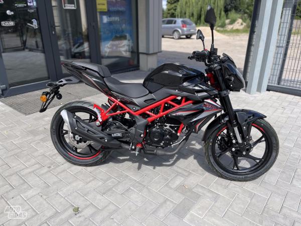 Benelli BN 125 2025 Mokolai, ar dzinēja tilpumu 0.13 L un nobraukumu 0 tūkst. km par 2550 €, foto 2 vietnē AUTOMOTO.COM.LV