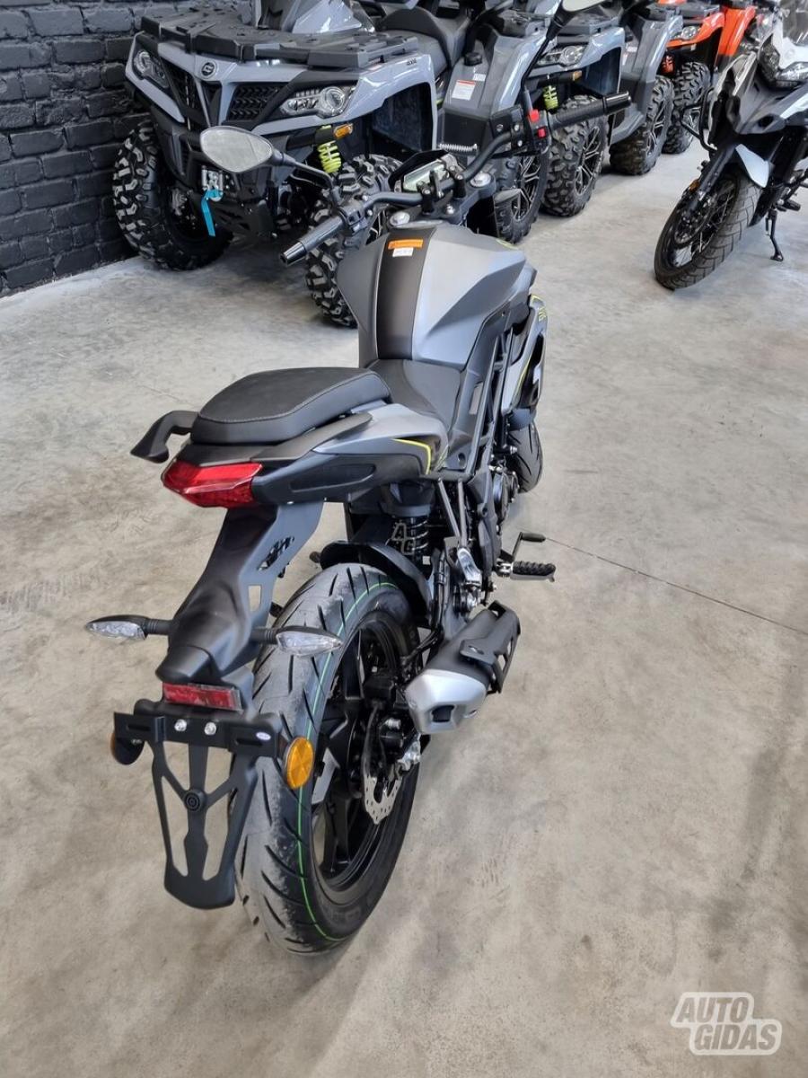 Benelli BN 125 2025 Mokolai, ar dzinēja tilpumu 0.13 L un nobraukumu 0 tūkst. km par 2550 €, foto 9 vietnē AUTOMOTO.COM.LV