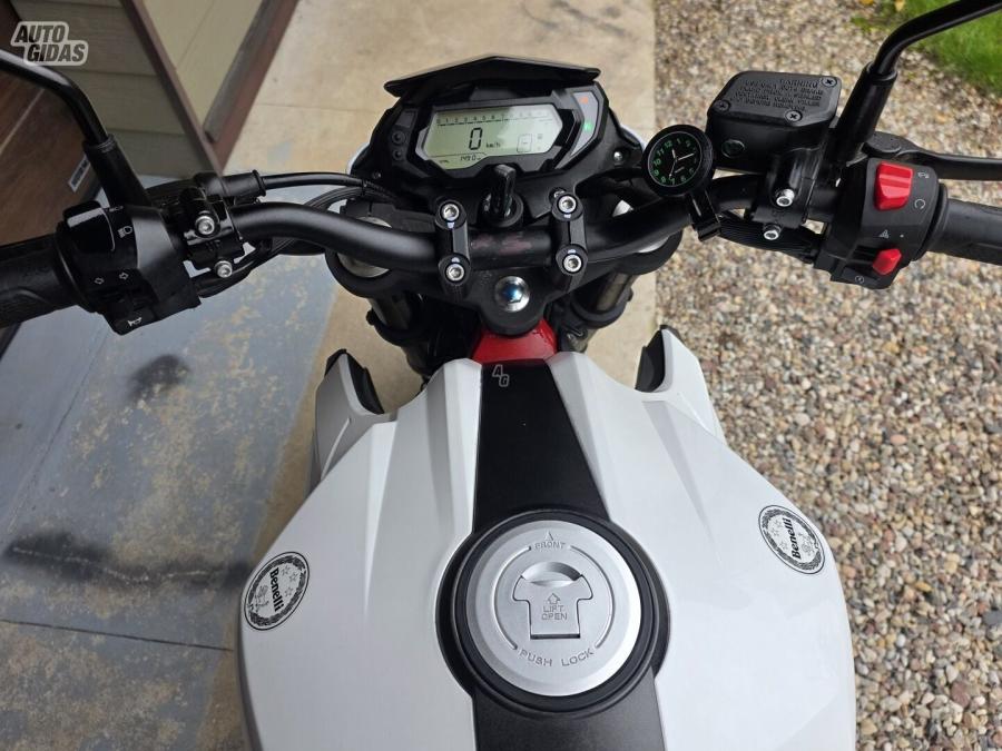 Белый Бенелли BN 125 2026 в Пасвалис, объемом двигателя 0.13 л и пробегом 1 тыс. км за 1799 €, фото 14 на AUTOMOTO.COM.LV