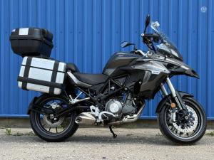 Benelli TRK 502 2019 in Ukmerge, with an engine capacity of 0.50 L and mileage of 30 thousand km for 3600 €, photo 4 on AUTOMOTO.COM.LV