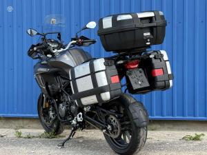 Benelli TRK 502 2019 in Ukmerge, with an engine capacity of 0.50 L and mileage of 30 thousand km for 3600 €, photo 6 on AUTOMOTO.COM.LV