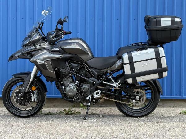 Benelli TRK 502 2019 in Ukmerge, with an engine capacity of 0.50 L and mileage of 30 thousand km for 3600 €, photo 6 on AUTOMOTO.COM.LV