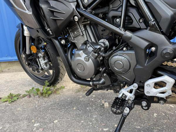 Benelli TRK 502 2019 in Ukmerge, with an engine capacity of 0.50 L and mileage of 30 thousand km for 3600 €, photo 7 on AUTOMOTO.COM.LV