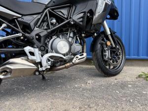 Benelli TRK 502 2019 in Ukmerge, with an engine capacity of 0.50 L and mileage of 30 thousand km for 3600 €, photo 17 on AUTOMOTO.COM.LV