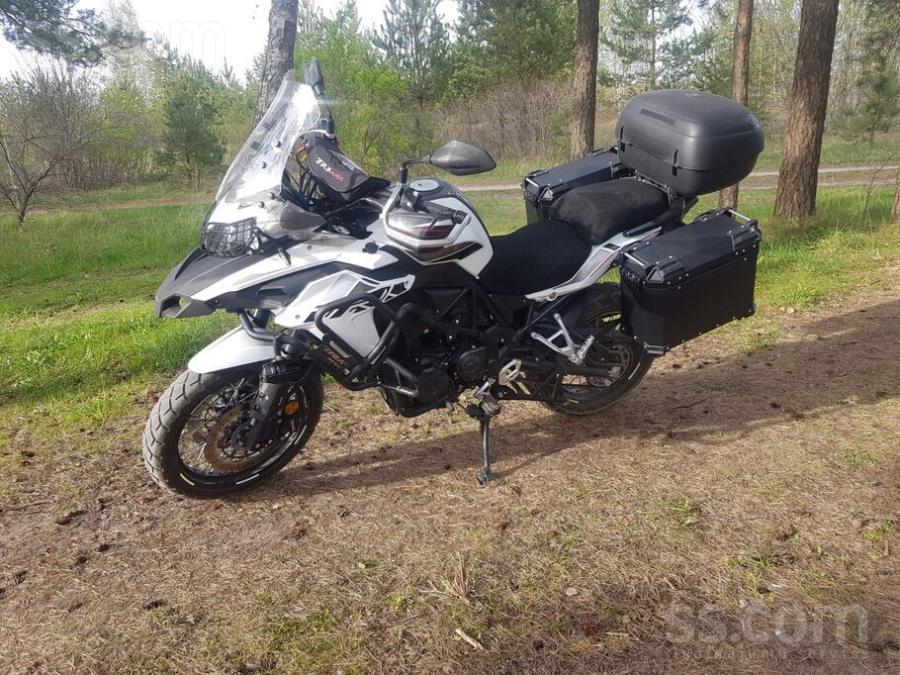 Benelli TRK 502 2023 in Liepaja, with an engine capacity of 0.50 L and mileage of 0 thousand km for 3900 €, photo 1 on AUTOMOTO.COM.LV
