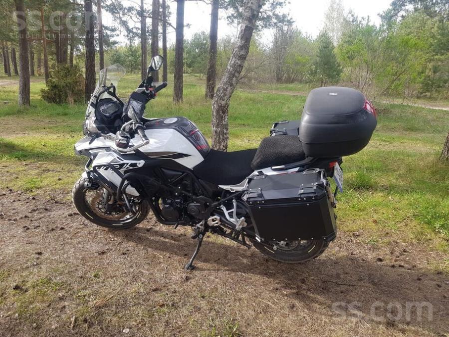 Benelli TRK 502 2023 in Liepaja, with an engine capacity of 0.50 L and mileage of 0 thousand km for 3900 €, photo 3 on AUTOMOTO.COM.LV