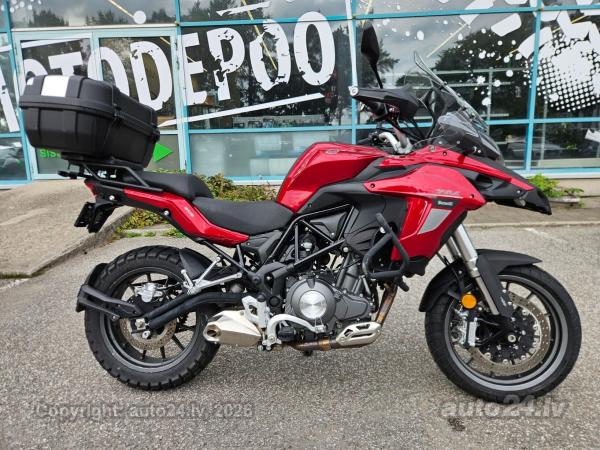 Красный Бенелли TRK 502 2020 в Таллин, объемом двигателя 0.50 л и пробегом 11 тыс. км за 2900 €, фото 3 на AUTOMOTO.COM.LV