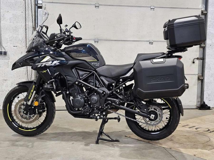 Blue Benelli TRK 502X 2023 in Marijampole, with an engine capacity of 0.50 L and mileage of 8 thousand km for 5490 €, photo 4 on AUTOMOTO.COM.LV