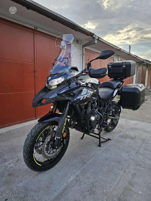 Blue Benelli TRK 502X 2023 in Marijampole, with an engine capacity of 0.50 L and mileage of 8 thousand km for 5490 €, photo 6 on AUTOMOTO.COM.LV