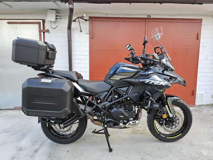 Blue Benelli TRK 502X 2023 in Marijampole, with an engine capacity of 0.50 L and mileage of 8 thousand km for 5490 €, photo 8 on AUTOMOTO.COM.LV