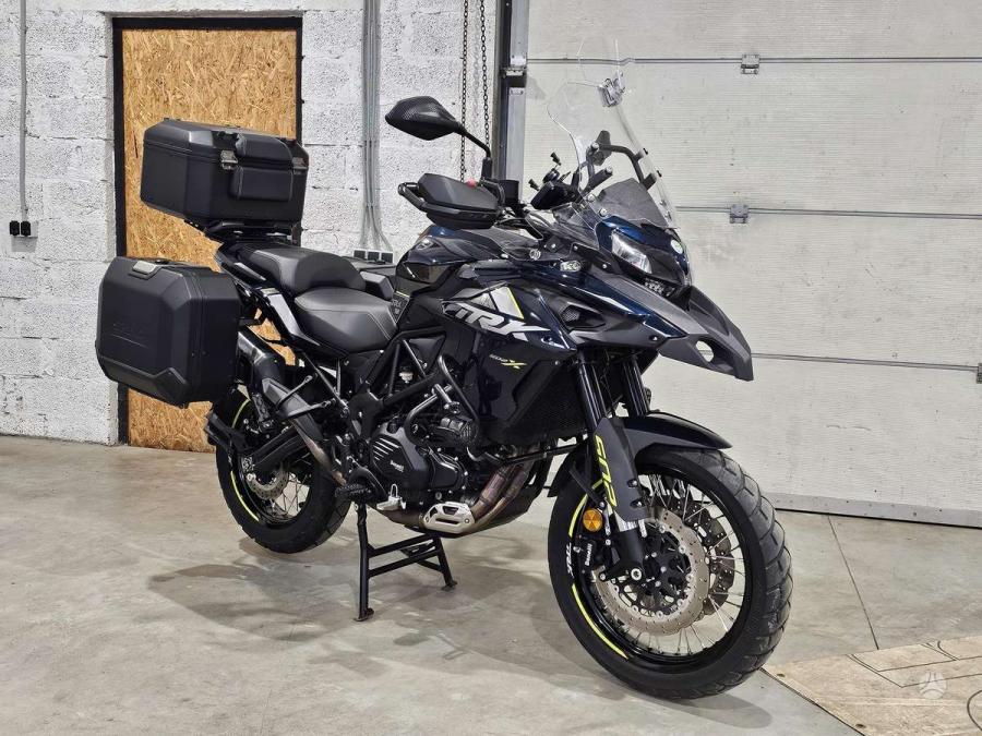 Blue Benelli TRK 502X 2023 in Marijampole, with an engine capacity of 0.50 L and mileage of 8 thousand km for 5490 €, photo 15 on AUTOMOTO.COM.LV