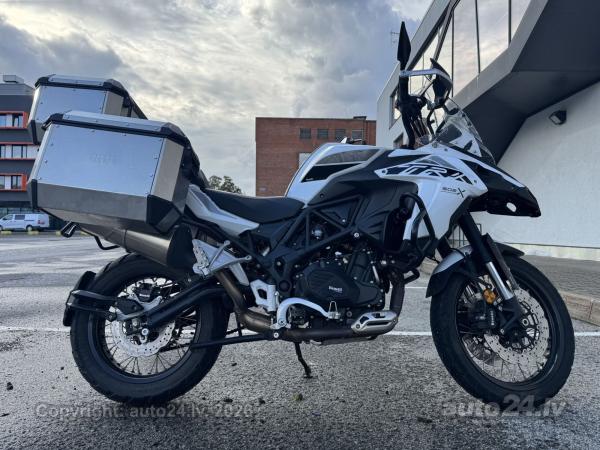 Benelli TRK 502X 2020 in Tallinn, with an engine capacity of 0.50 L and mileage of 13 thousand km for 4200 €, photo 4 on AUTOMOTO.COM.LV