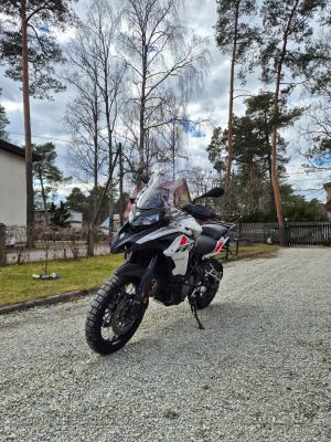 White Benelli TRK 502X 2018 in Tallinn, with an engine capacity of 0.50 L and mileage of 39 thousand km for 3300 €, photo 6 on AUTOMOTO.COM.LV
