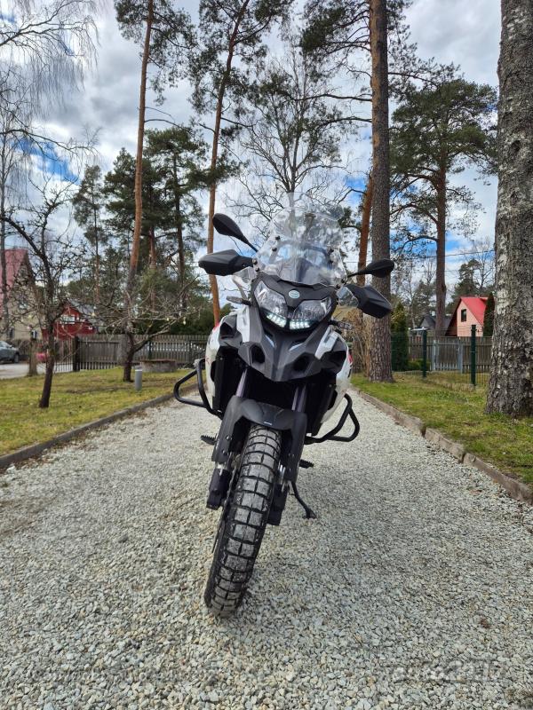 Balts Benelli TRK 502X 2018 Tallina, ar dzinēja tilpumu 0.50 L un nobraukumu 39 tūkst. km par 3300 €, foto 6 vietnē AUTOMOTO.COM.LV