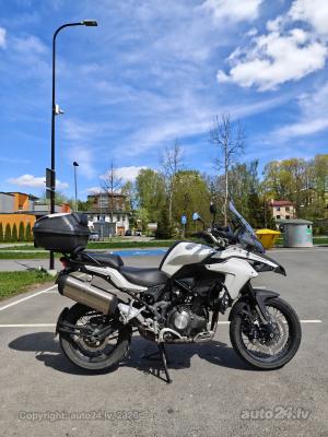 Balts Benelli TRK 502X 2019 Tartu, ar dzinēja tilpumu 0.50 L un nobraukumu 22 tūkst. km par 3400 €, foto 3 vietnē AUTOMOTO.COM.LV