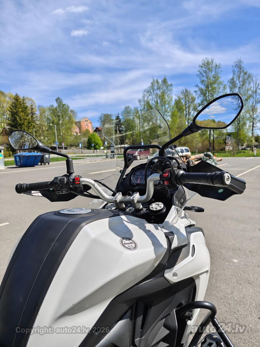 Balts Benelli TRK 502X 2019 Tartu, ar dzinēja tilpumu 0.50 L un nobraukumu 22 tūkst. km par 3400 €, foto 5 vietnē AUTOMOTO.COM.LV