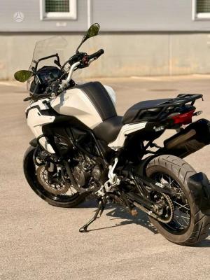 Белый Бенелли TRK 502X 2019 в Клайпеда, объемом двигателя 0.50 л и пробегом 23 тыс. км за 3200 €, фото 7 на AUTOMOTO.COM.LV