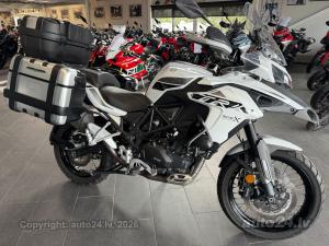 Balts Benelli TRK 502X 2020 Tallina, ar dzinēja tilpumu 0.50 L un nobraukumu 14 tūkst. km par 4290 €, foto  vietnē AUTOMOTO.COM.LV