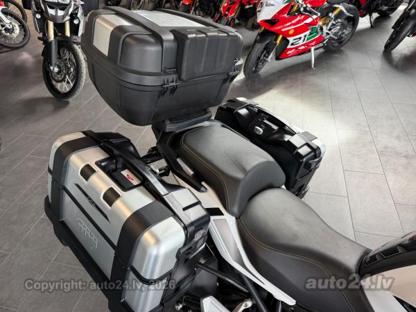 Balts Benelli TRK 502X 2020 Tallina, ar dzinēja tilpumu 0.50 L un nobraukumu 14 tūkst. km par 4290 €, foto 6 vietnē AUTOMOTO.COM.LV