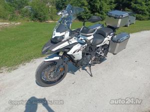 Белый Бенелли TRK 502X 2020 в Таллин, объемом двигателя 0.50 л и пробегом 17 тыс. км за 5500 €, фото  на AUTOMOTO.COM.LV