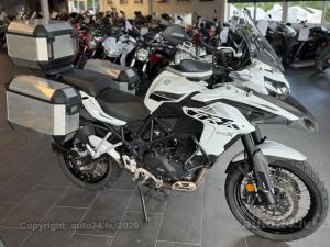 Белый Бенелли TRK 502X 2020 в Таллин, объемом двигателя 0.50 л и пробегом 13 тыс. км за 3990 €, фото  на AUTOMOTO.COM.LV