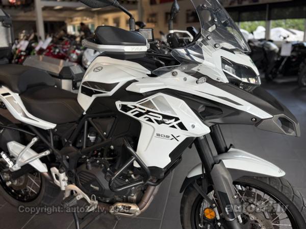 Benelli TRK 502X 2020 Tallina vietnē Balts Benelli TRK 502X 2020 Tallina, ar dzinēja tilpumu 0.50 L un nobraukumu 13 tūkst. km par 3990 €, foto 8 vietnē AUTOMOTO.COM.LV