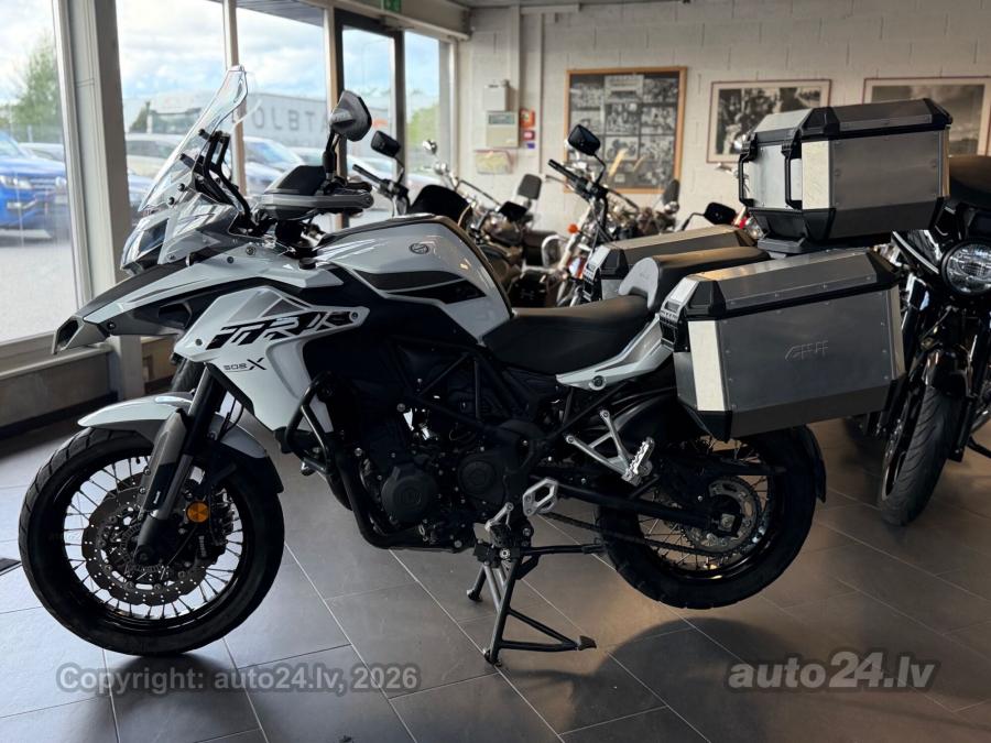 Белый Бенелли TRK 502X 2020 в Таллин, объемом двигателя 0.50 л и пробегом 13 тыс. км за 3990 €, фото 12 на AUTOMOTO.COM.LV
