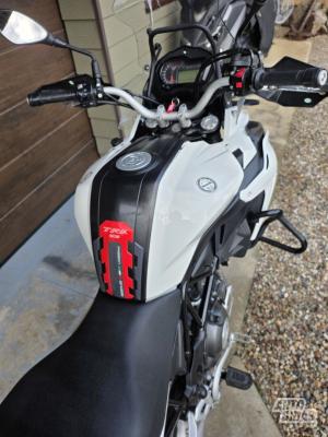 White Benelli TRK 502X 2021 in Pasvalys, with an engine capacity of 0.50 L and mileage of 19 thousand km for 2199 €, photo 23 on AUTOMOTO.COM.LV