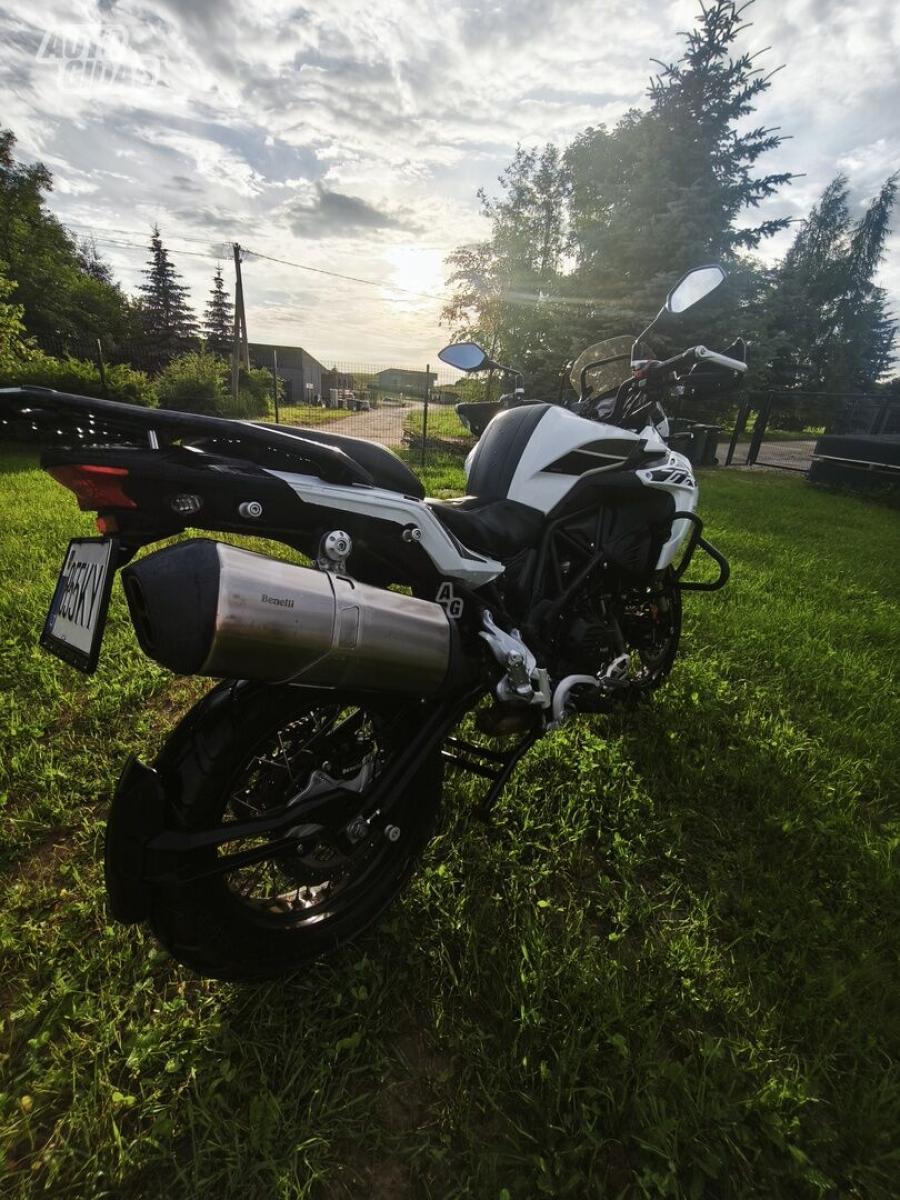 White Benelli TRK 502X 2022 in Vilnius, with an engine capacity of 0.00 L and mileage of 0 thousand km for 3700 €, photo 1 on AUTOMOTO.COM.LV
