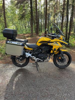 Желтый Бенелли TRK 502X 2021 в Тарту, объемом двигателя 0.50 л и пробегом 17 тыс. км за 4500 €, фото 4 на AUTOMOTO.COM.LV