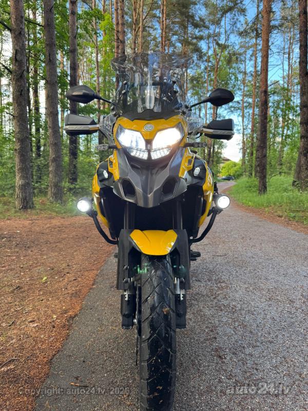 Желтый Бенелли TRK 502X 2021 в Тарту, объемом двигателя 0.50 л и пробегом 17 тыс. км за 4500 €, фото 5 на AUTOMOTO.COM.LV