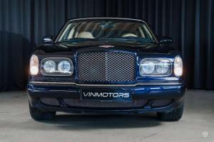 Blue Bentley Arnage 2001 in Vilnius, with an engine capacity of 6.75 L and mileage of 118 thousand km for 36999 €, photo 3 on AUTOMOTO.COM.LV
