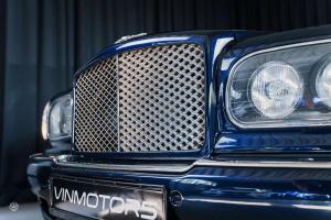 Blue Bentley Arnage 2001 in Vilnius, with an engine capacity of 6.75 L and mileage of 118 thousand km for 36999 €, photo 12 on AUTOMOTO.COM.LV