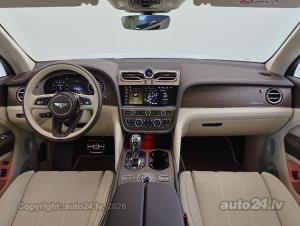 Brown Bentley Azure 2026 in Tallinn, with an engine capacity of 4.00 L and mileage of 21 thousand km for 327225 €, photo 6 on AUTOMOTO.COM.LV